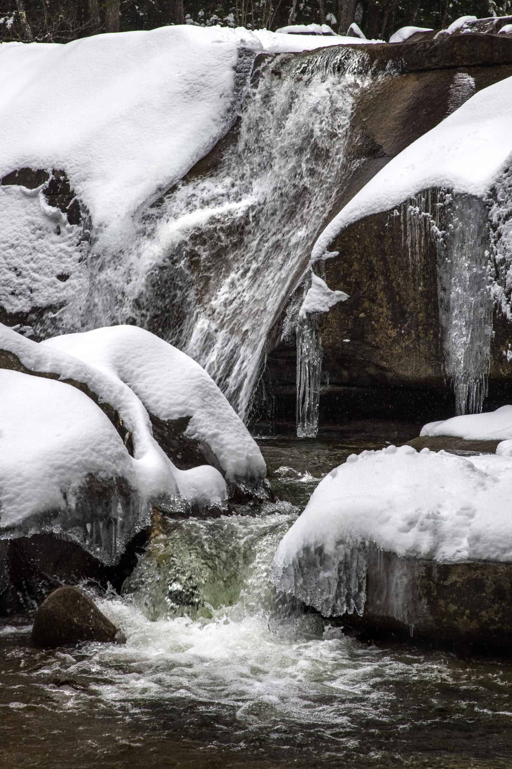 Explore the 11 best frozen waterfalls in New Hampshire